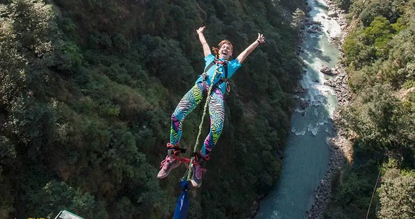 Top 12 Bungee Jumping Locations in the World